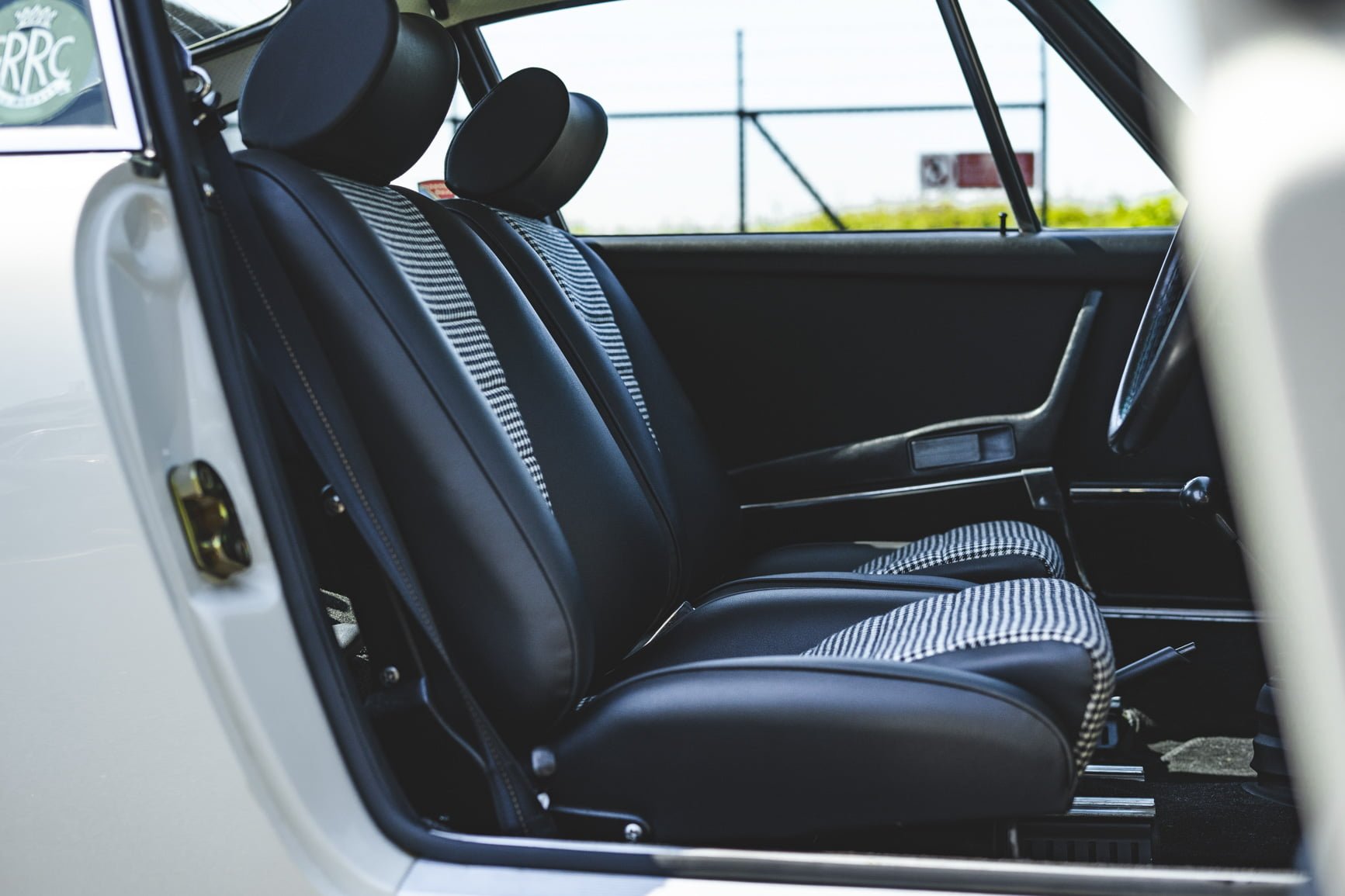 1973 RHD Porsche 911 2.4E For Sale