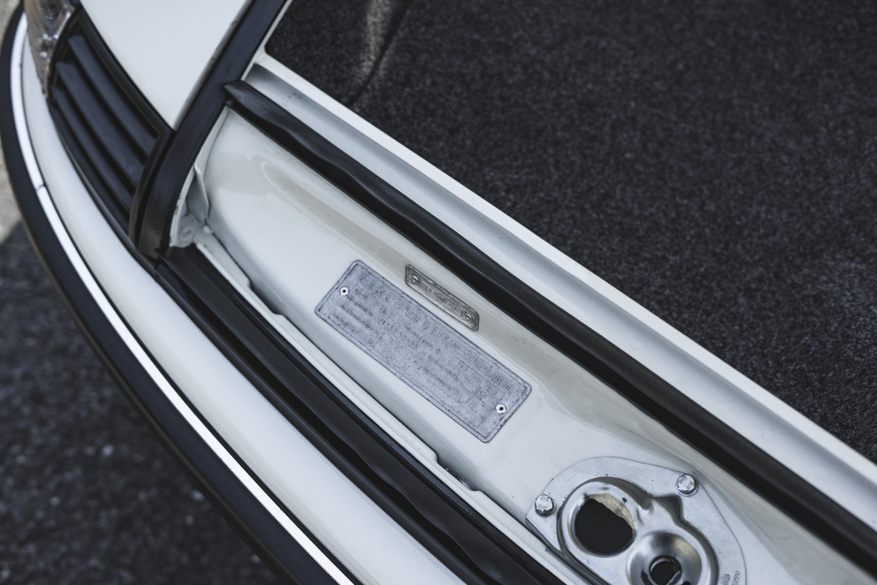 1973 RHD Porsche 911 2.4E For Sale